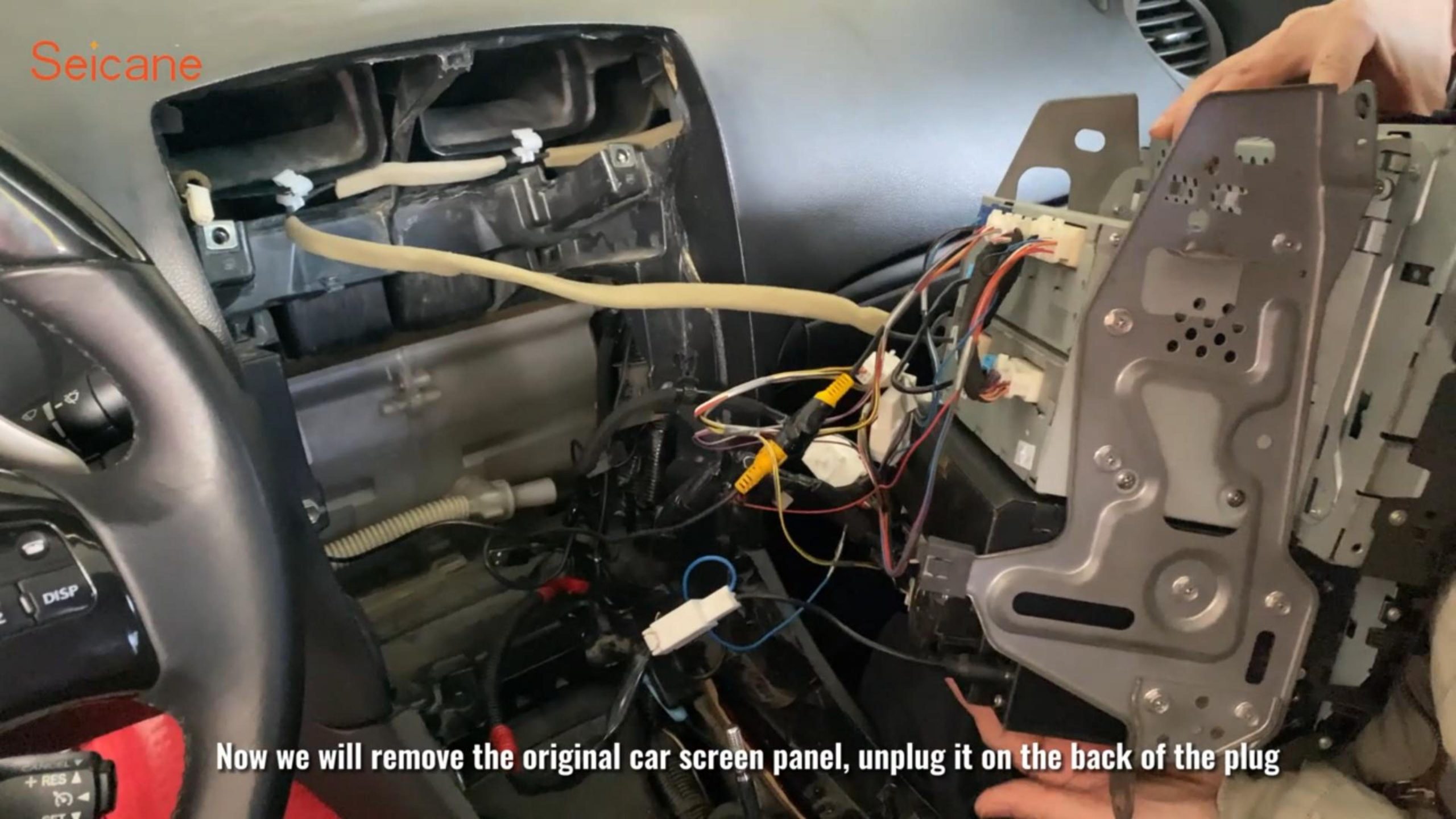 How to install a 10.1-inch CarPlay screen in your 2005-2010 Lexus IS250 ...